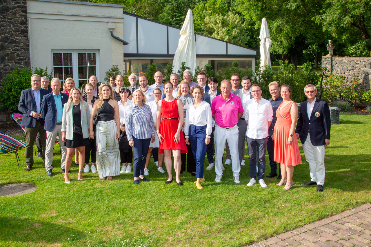 Golfmanagement: 62 neue Absolventinnen und Absolventen ausgezeichnet